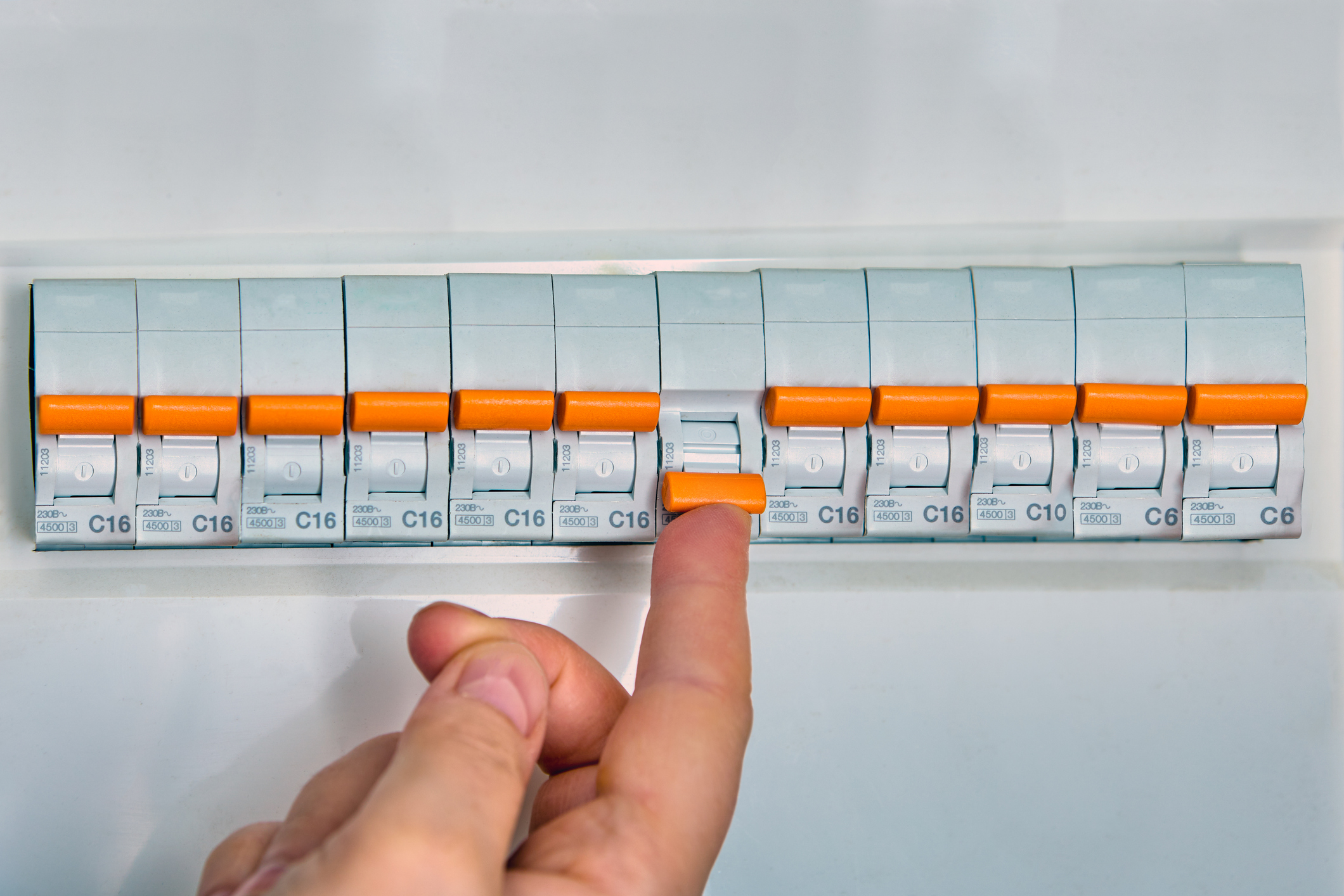 Cuadro eléctrico de la vivienda: qué es y para qué sirve | Iberdrola